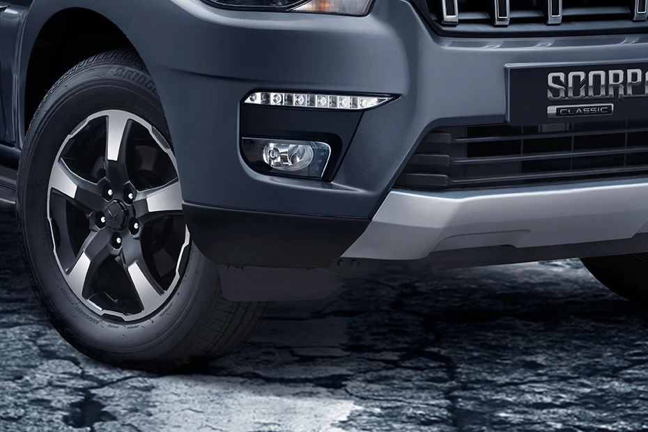 Mahindra Scorpio Classic Images - Scorpio Classic Interior & Exterior ...
